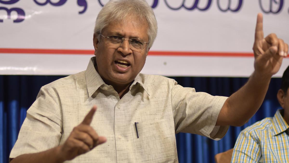 Vundavalli Arun Kumar wants SEBI probe into Margadarsi chit fund case - The Hindu